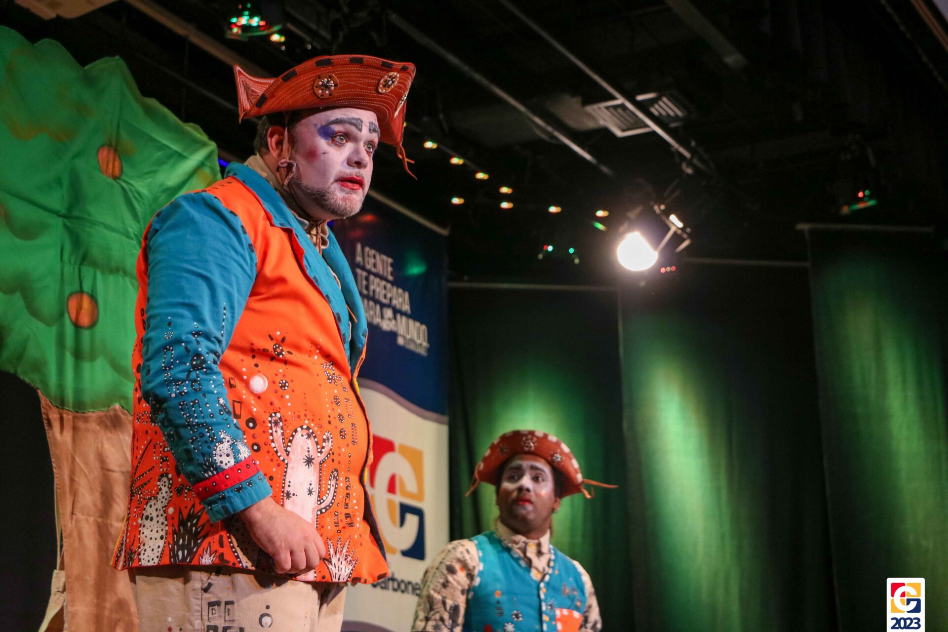 ♻️ "Fim Que Vira Começo Que Vira" uma peça teatral sobre ...